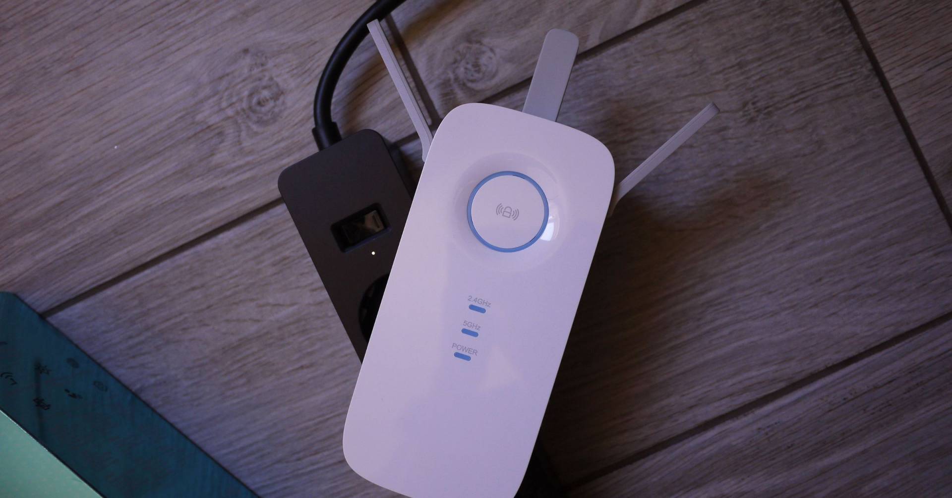 The Best Home Cell Signal Booster For 2025