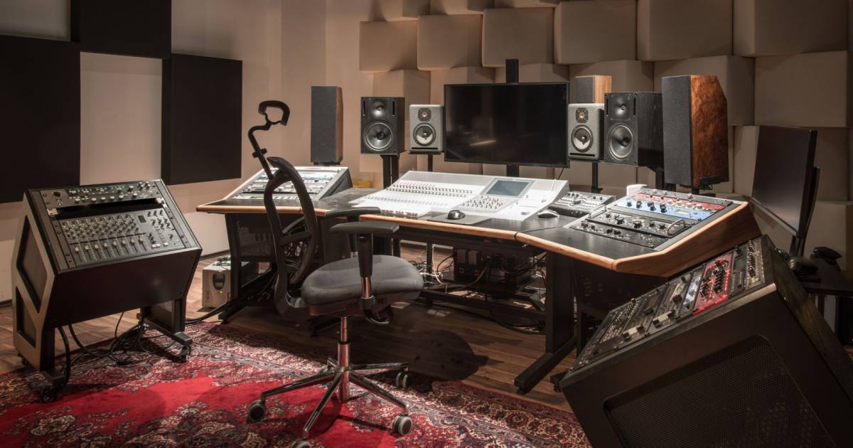 The Best Studio Desks For 2026