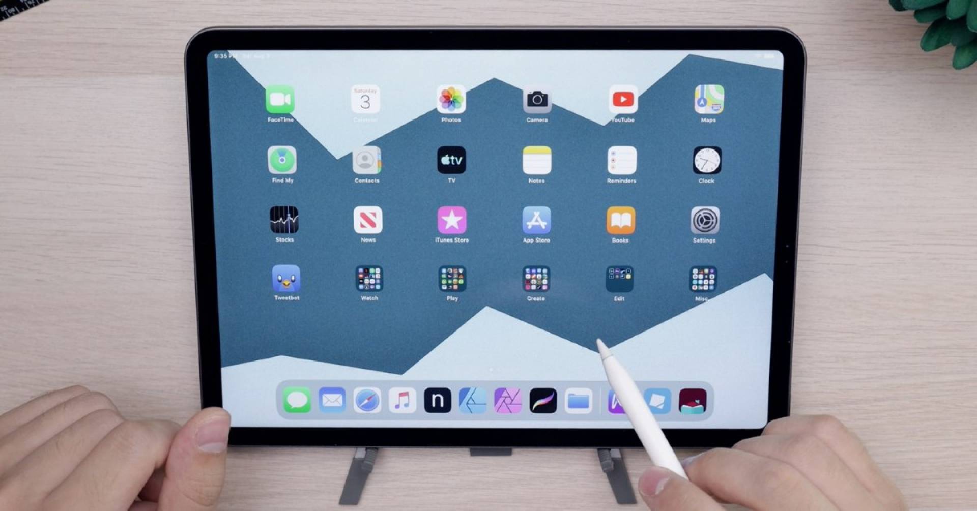 Best 11 Inch Tablets Of 2025 - Buying Guides & FAQs