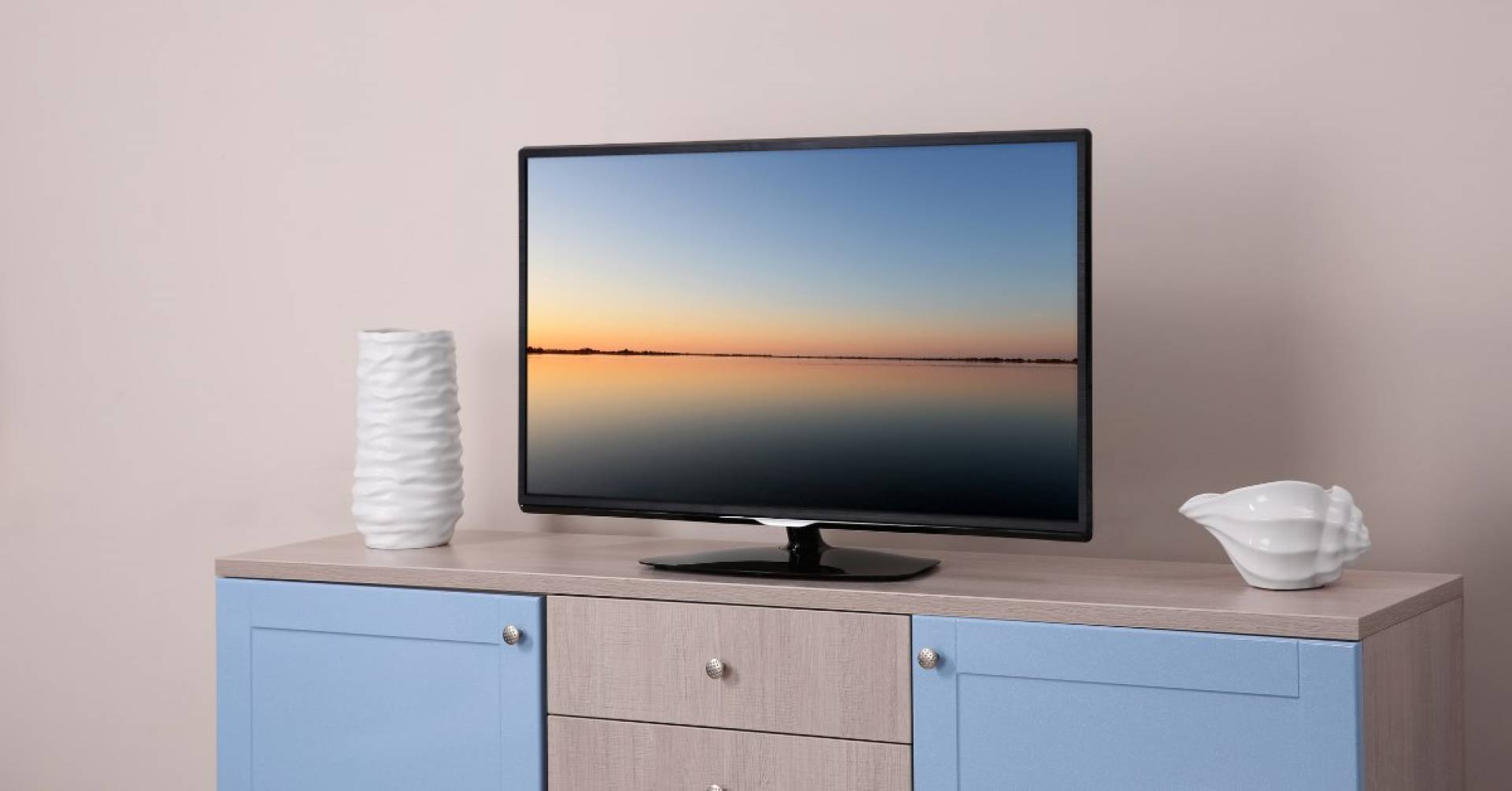 The 10 Best 20 Inch Tvs Of 2025, Tested By Our Experts