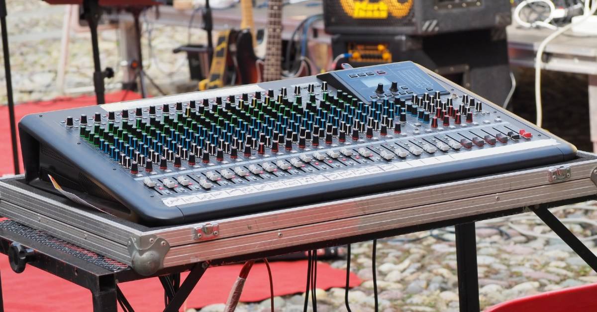The Best Mixer Audio Interface Combo For 2025