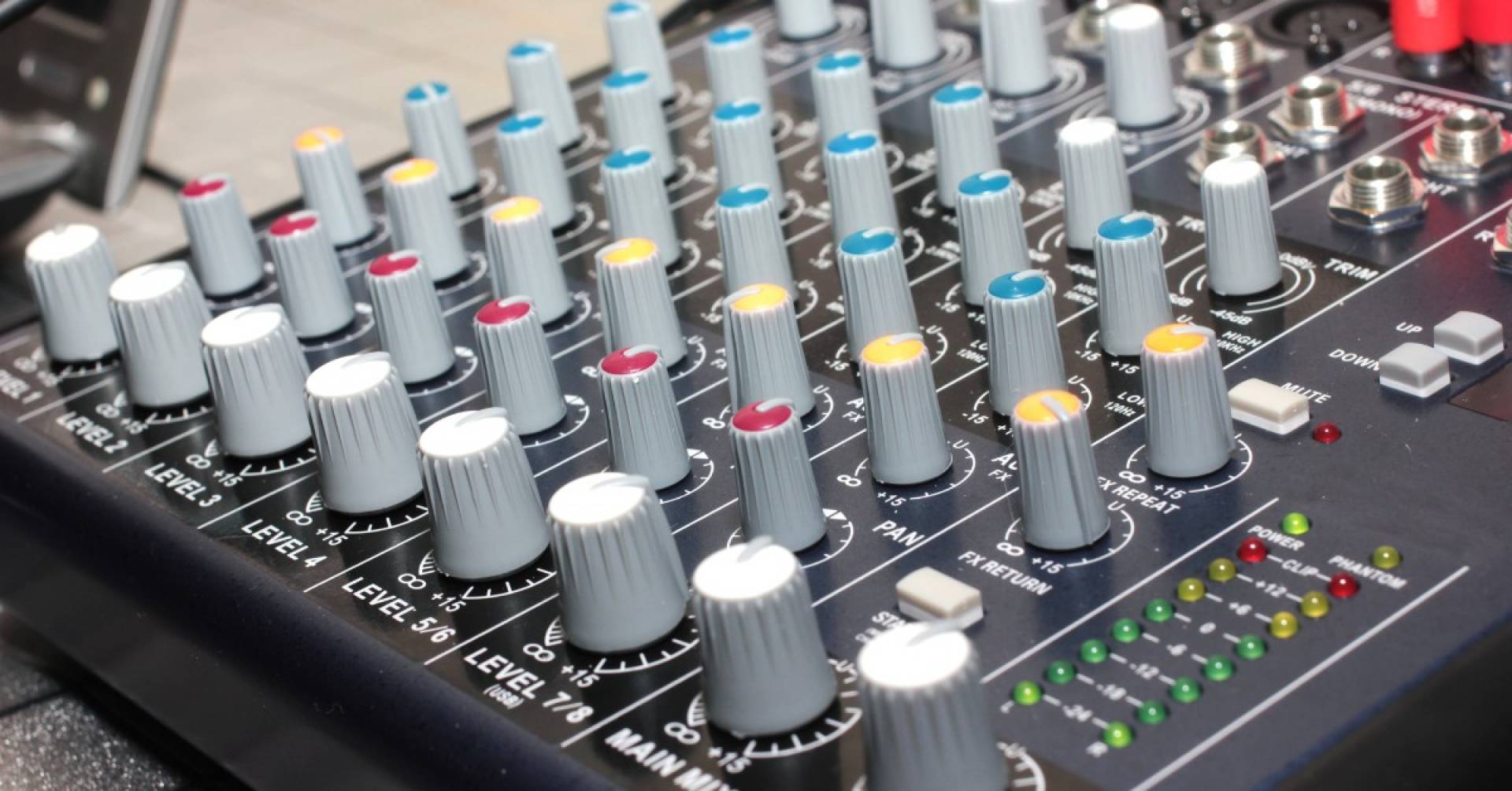 The 10 Best Mixing Console Of 2025, Tested By Our Experts